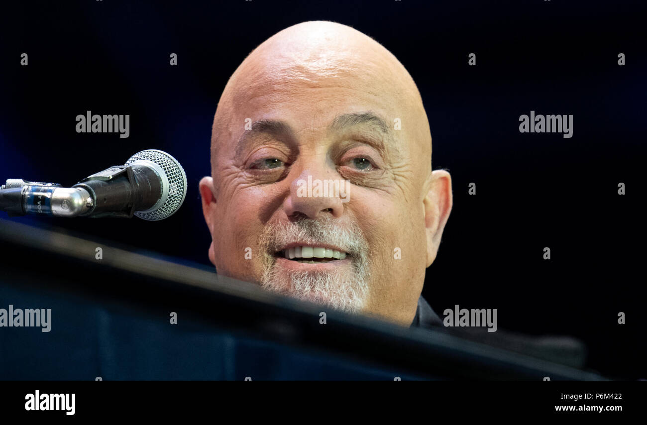 Billy joel us musician in hi-res stock photography and images - Alamy