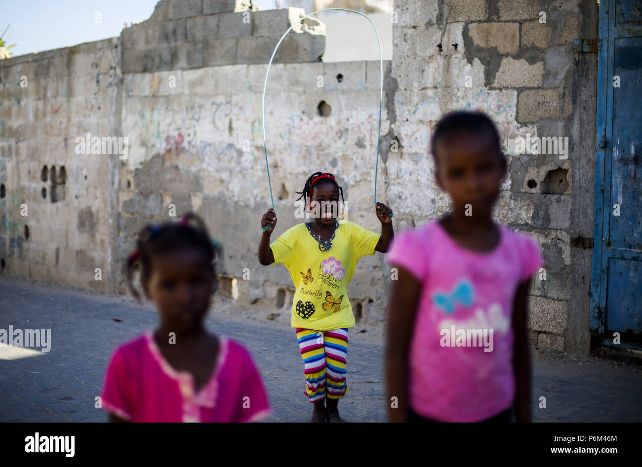 Gaza City, The Gaza Strip, Palestine. 30th June, 2018. Palestinian ...