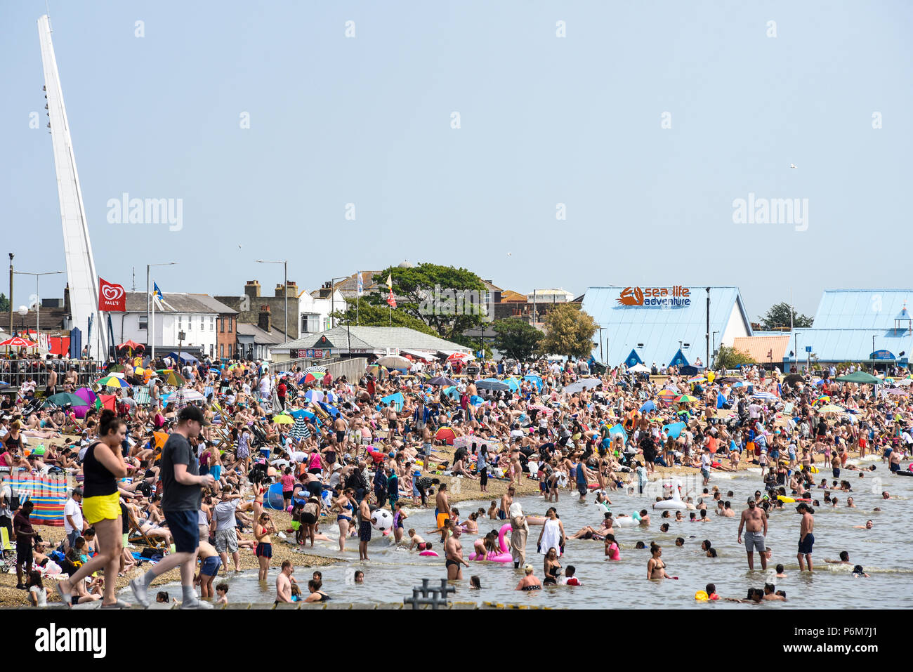 Southend on Sea, Essex, UK. The warm spell has continued in Southend ...