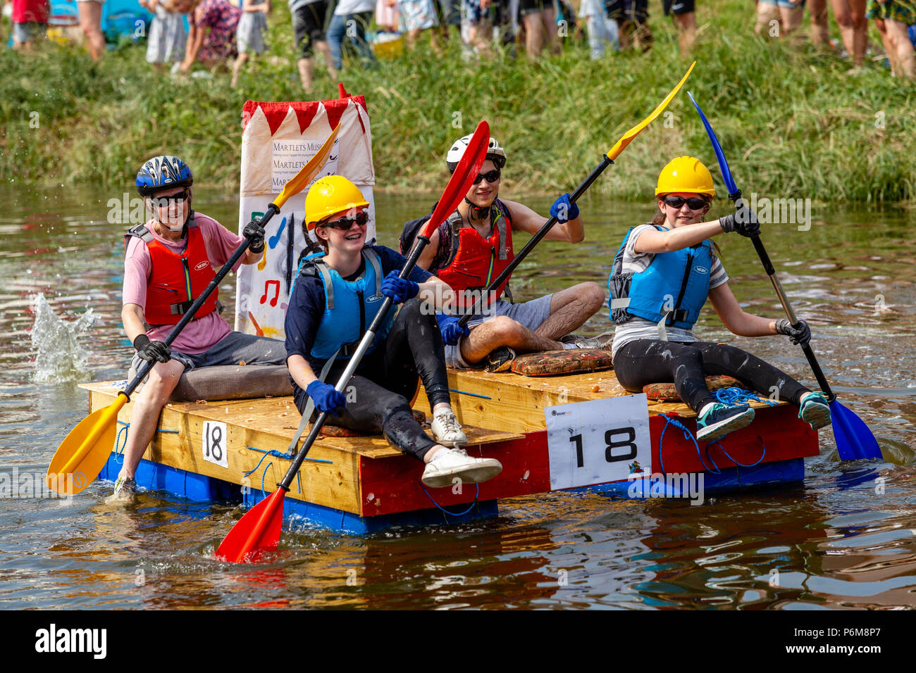Traditional Rafts High Resolution Stock Photography and Images - Alamy