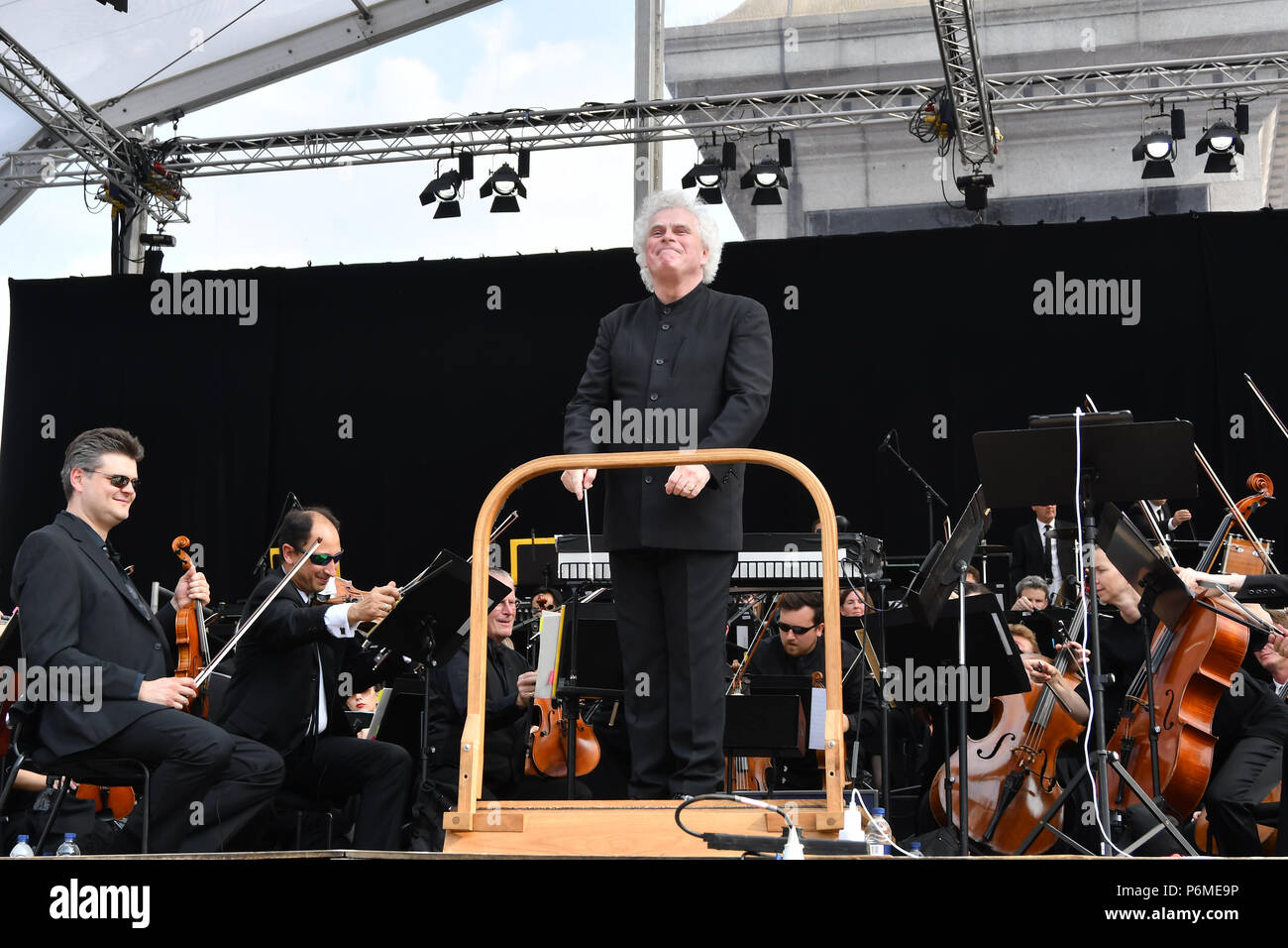 London, UK. 1st July, 2018. Sir Simon Rattle conductor the BMW Classics ...