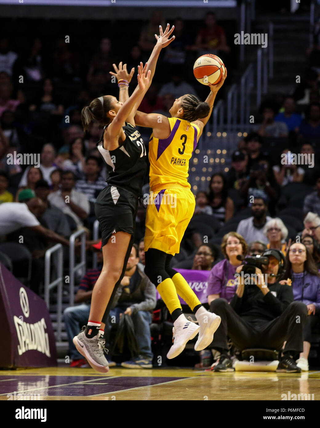 Candace parker aces hi-res stock photography and images - Alamy
