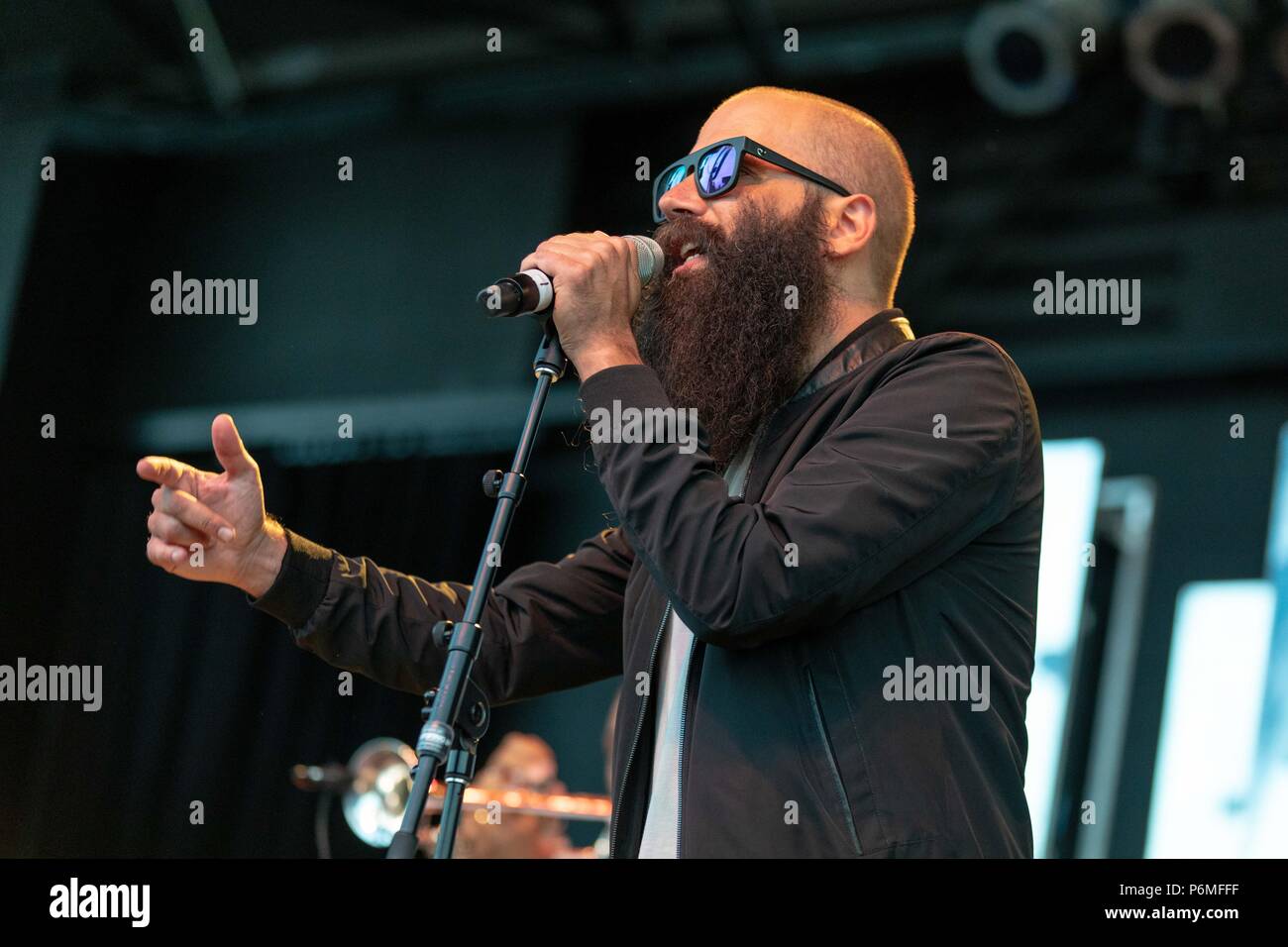 Sebu Simonian High Resolution Stock Photography and Images - Alamy