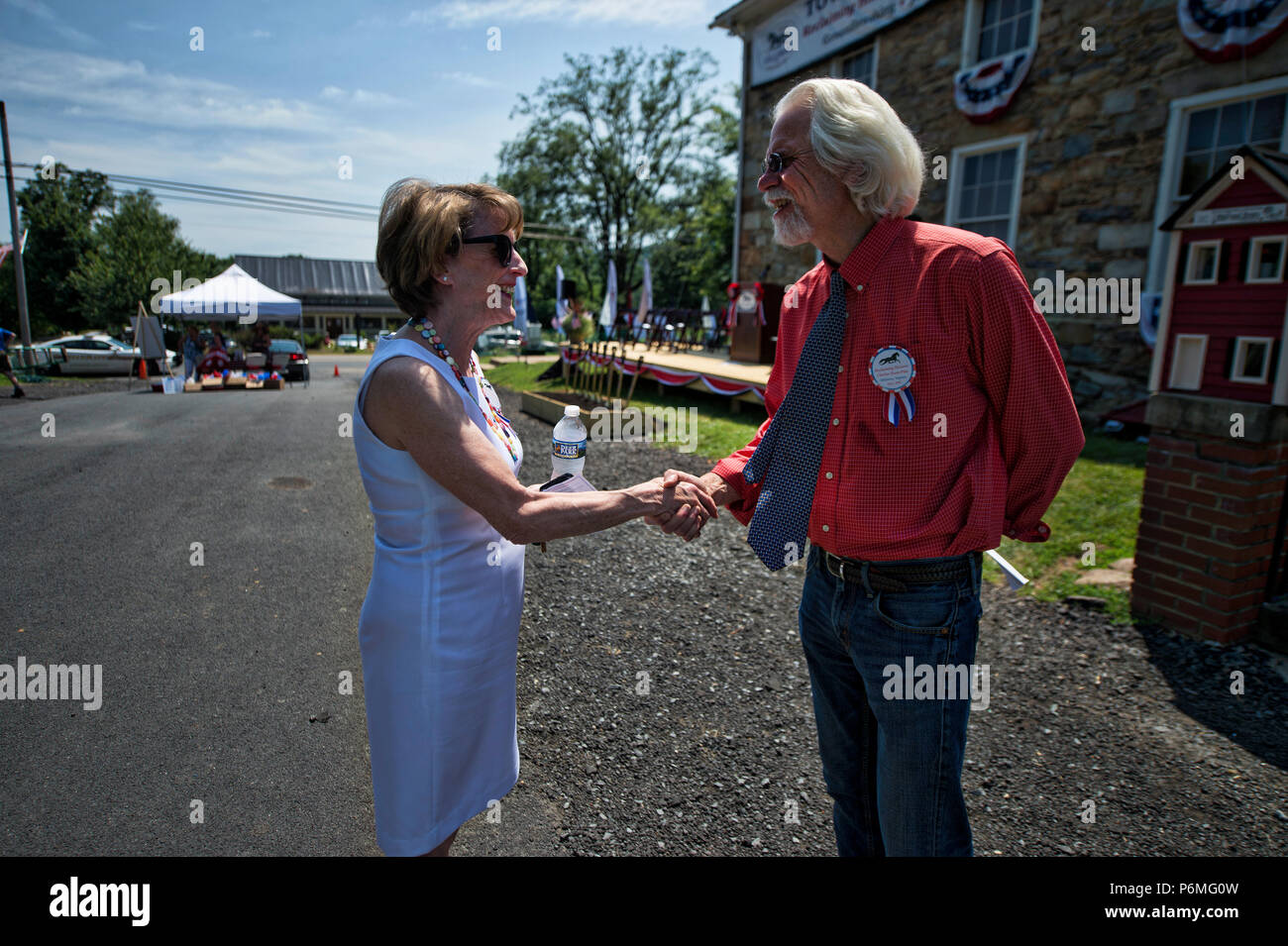 Hillsboro, Virginia, USA. 1st July, 2018. Leesburg Mayor Kelly Burk and ...
