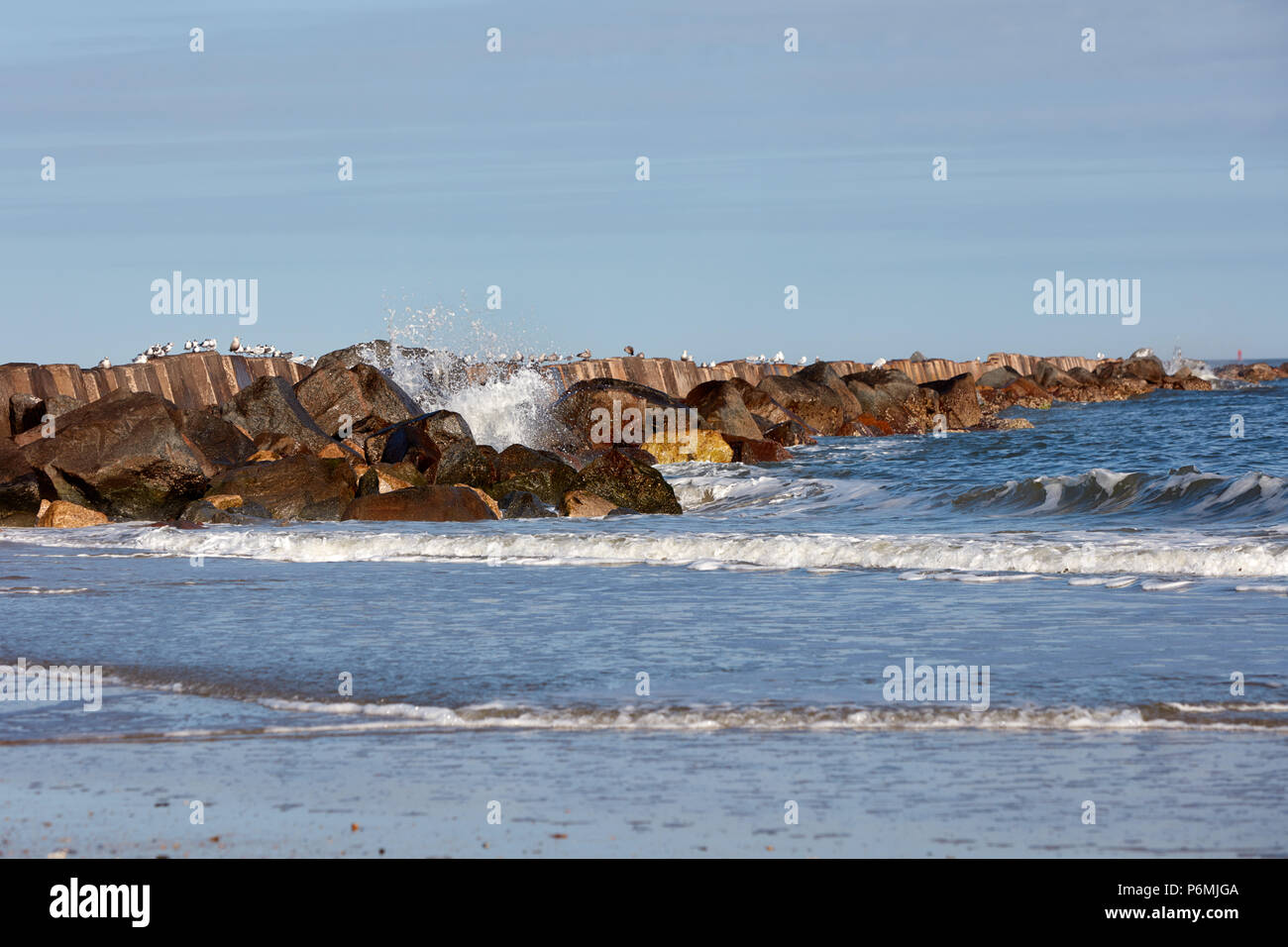 North breakwall hi-res stock photography and images - Alamy