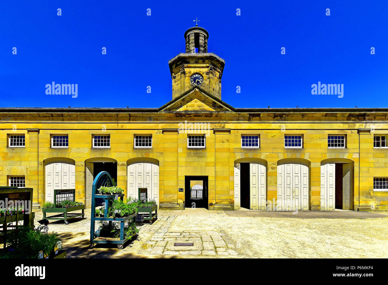 Belsay hall, castle hi-res stock photography and images - Alamy