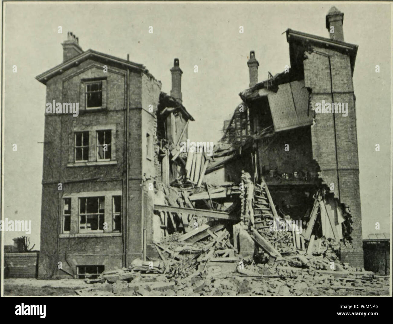 "The Times history of the war" (1914 Stock Photo - Alamy
