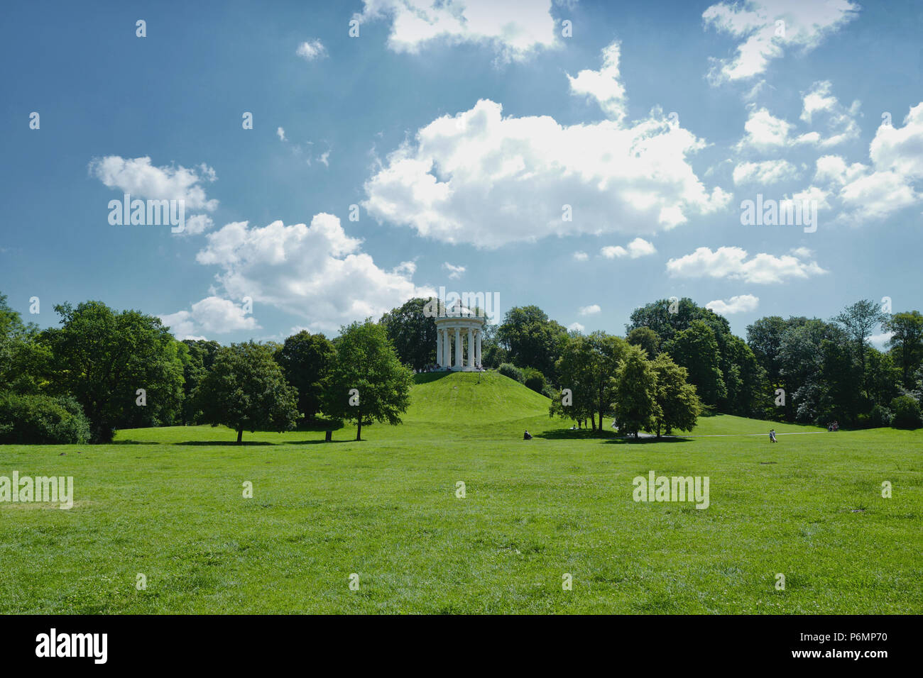 Monopteros in Englsh Garden in Munch CIty Centre Stock Photo - Alamy