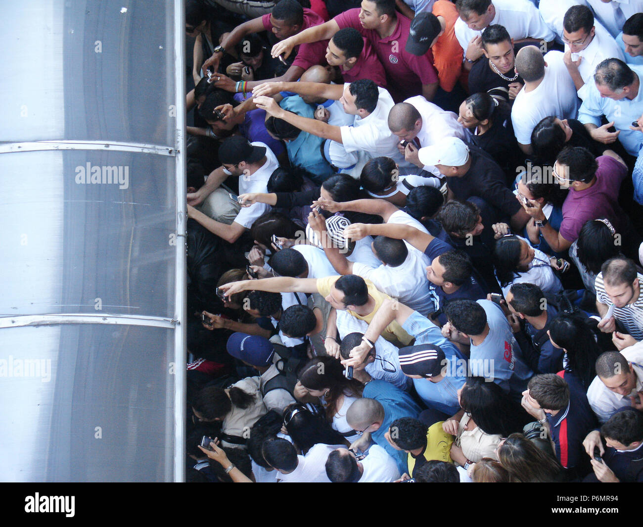 People, crowd, newsstand, São Paulo, Brazil Stock Photo - Alamy
