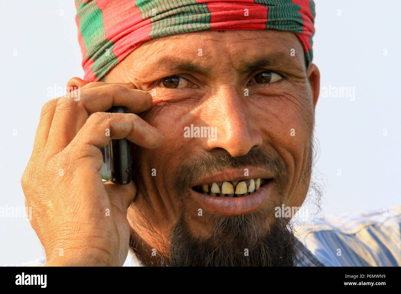 Mobile technology bangladesh hi-res stock photography and images - Alamy