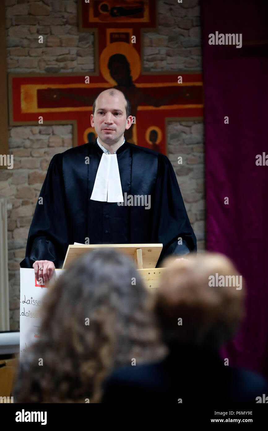 Protestant service. Pastor preaching a sermon. Cluses. France Stock ...