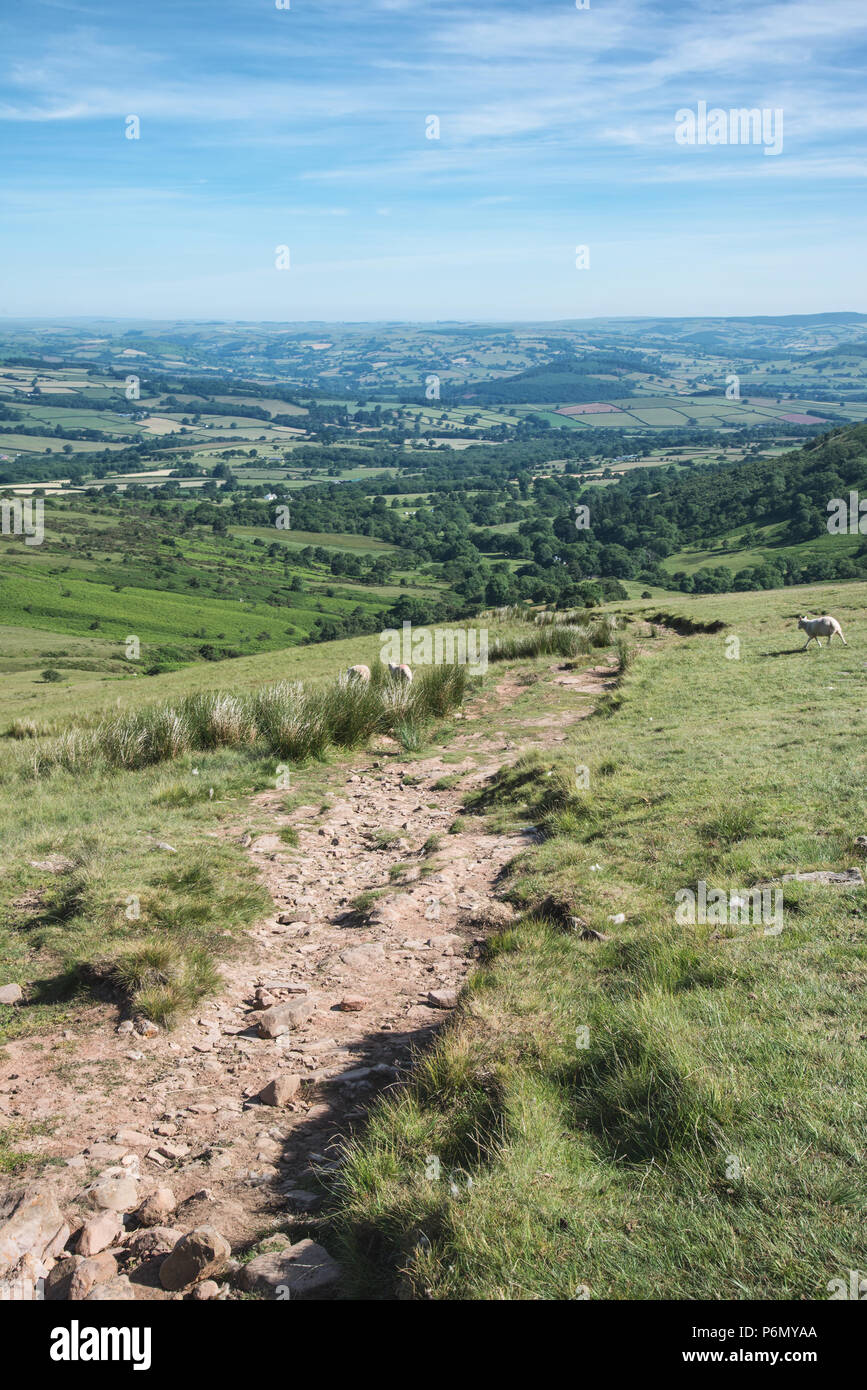 Stunning colorful Summer landscape of Brecon Beacons National Park ...