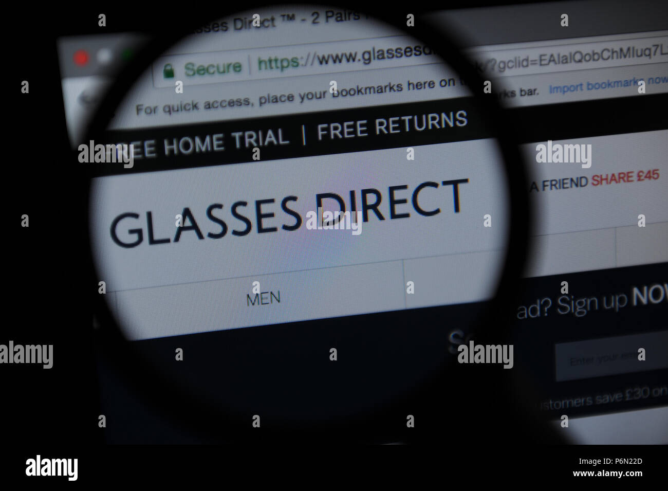 Glasses logo hi-res stock photography and images - Alamy
