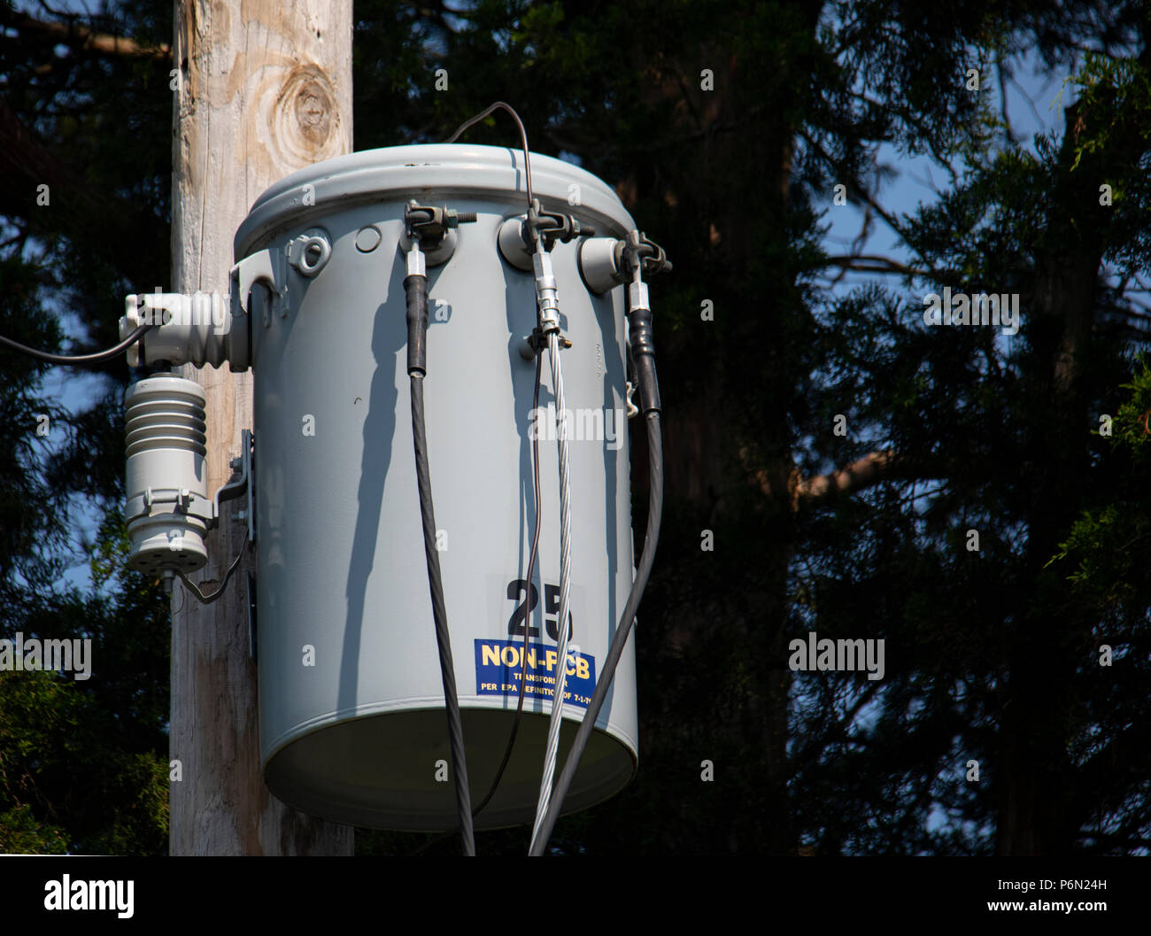 Pole electrical transformer hi-res stock photography and images - Alamy