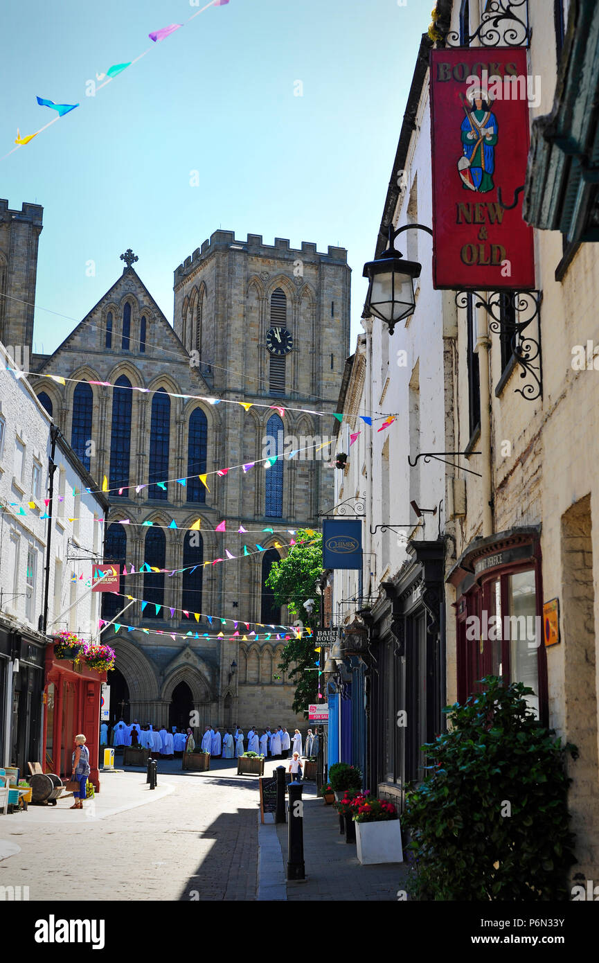 Ripon shops hi-res stock photography and images - Alamy