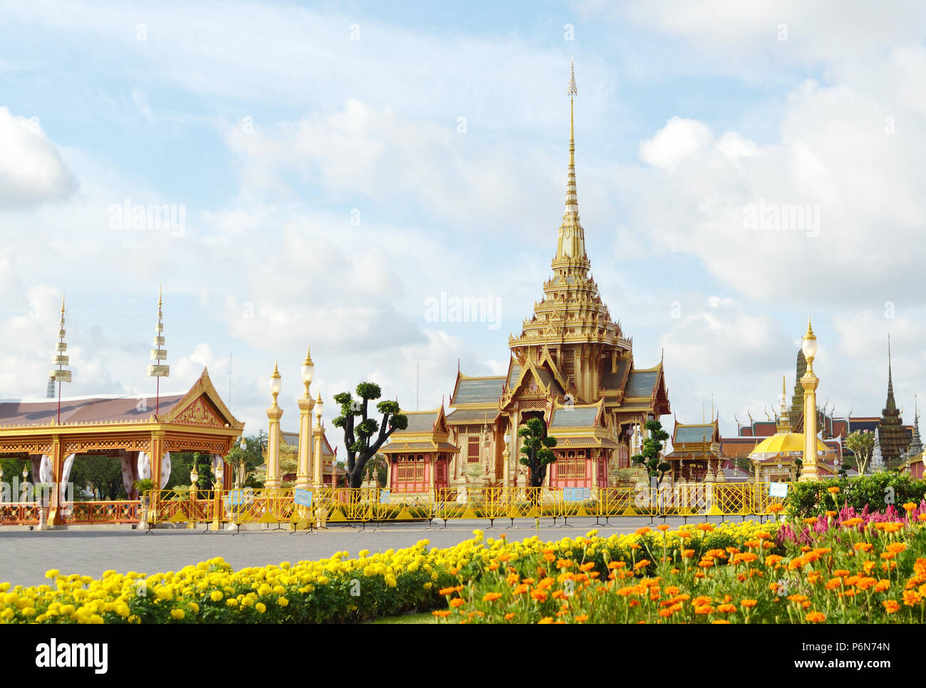 Thai royal funeral and Temple in bangkok thailand Stock Photo - Alamy