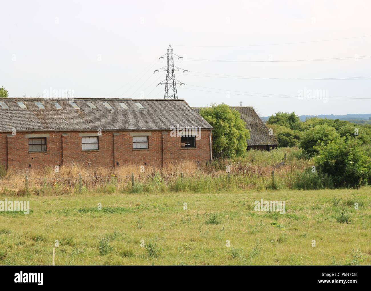 Old abandon barns hi-res stock photography and images - Alamy
