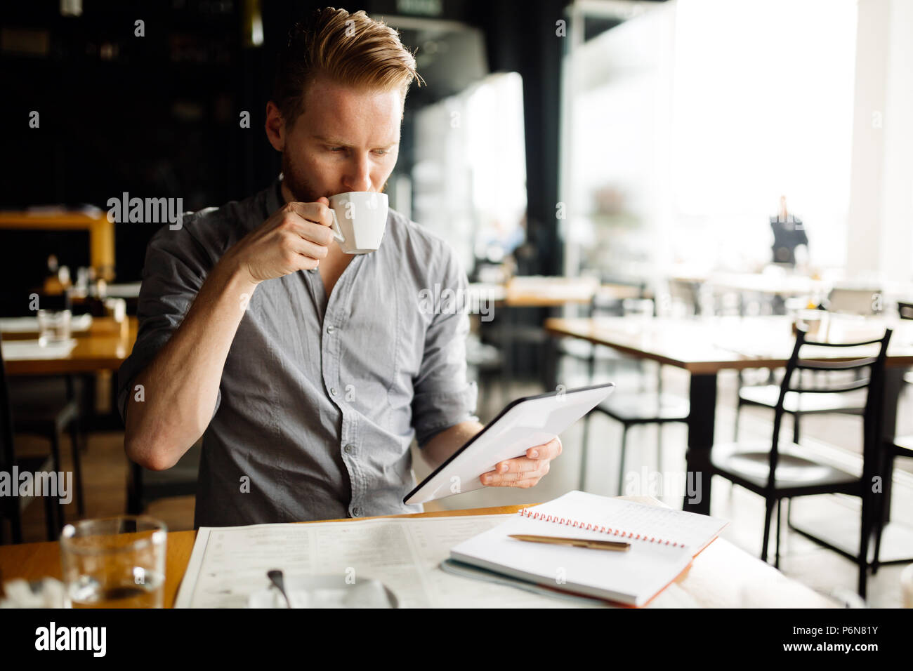 Digital break hi-res stock photography and images - Alamy