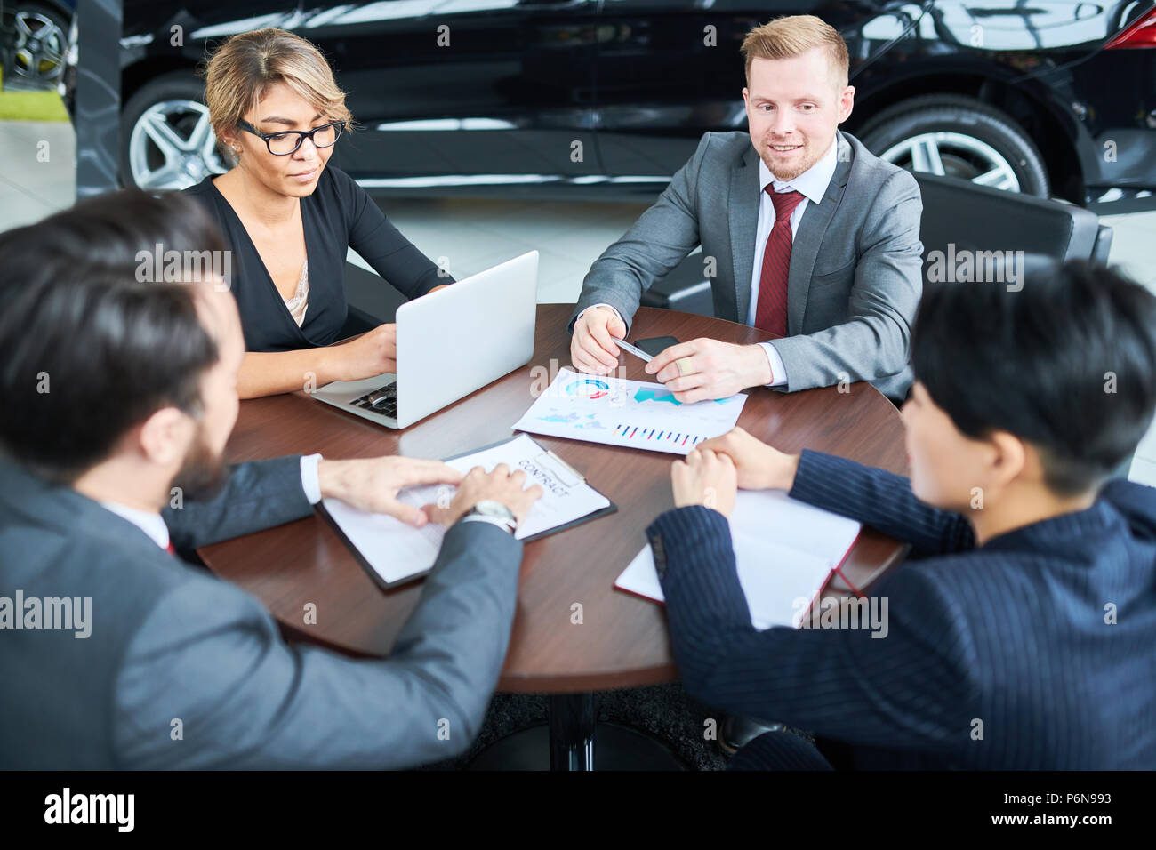Salon teamwork hi-res stock photography and images - Alamy