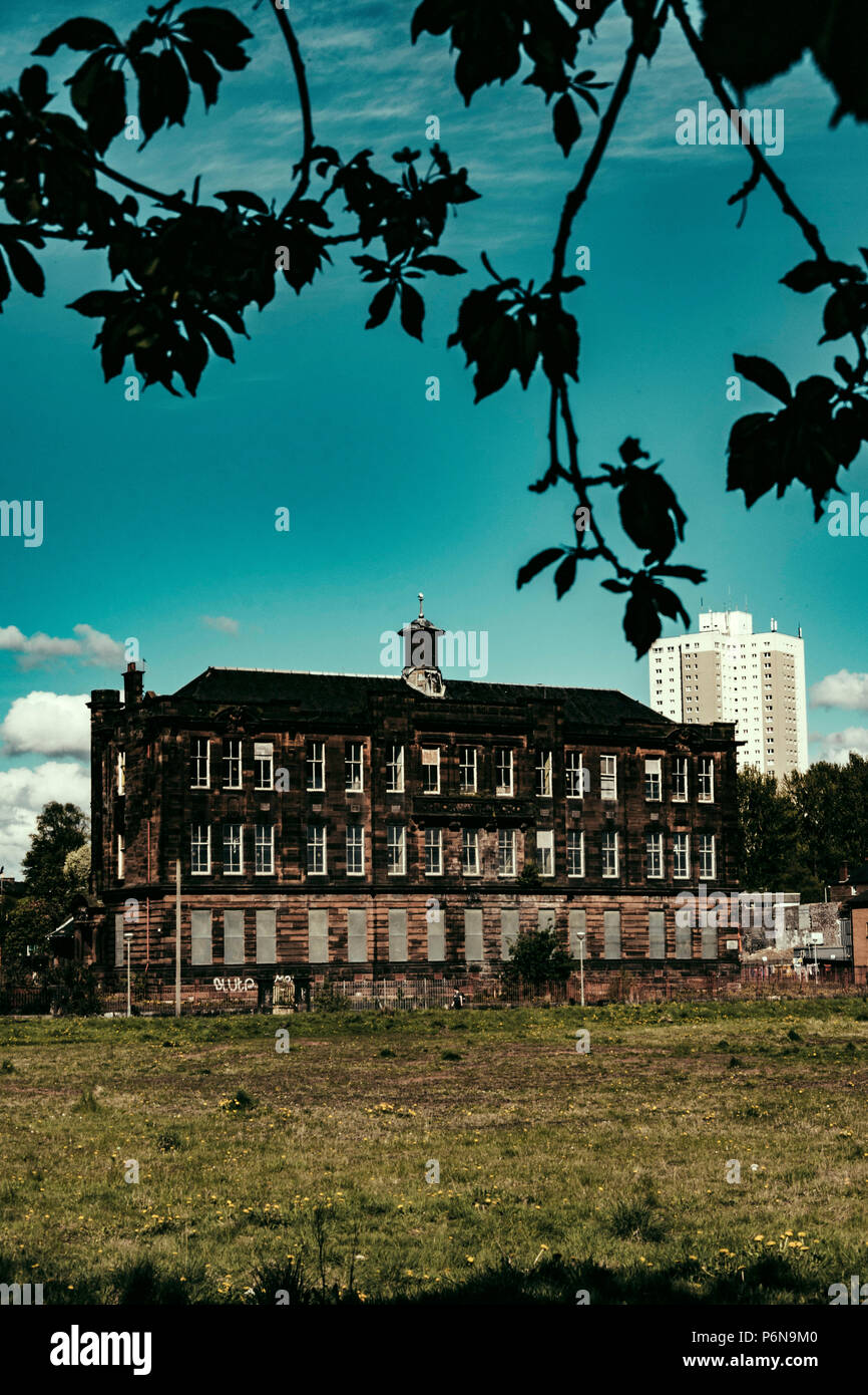 Sir John Maxwell Primary School, Pollokshaws. Glasgow, Scotland Stock ...