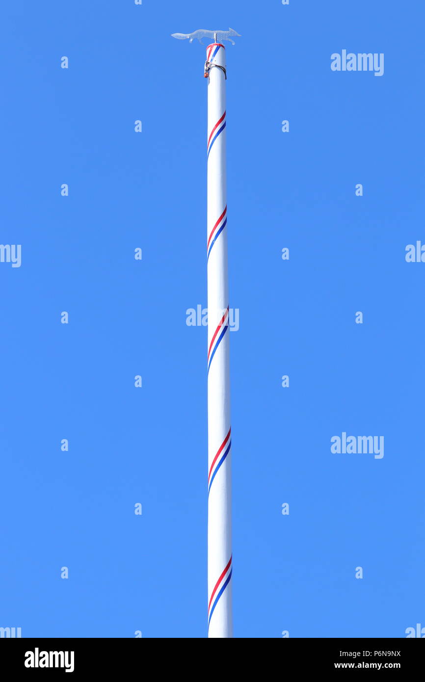 Barwick maypole hi-res stock photography and images - Alamy