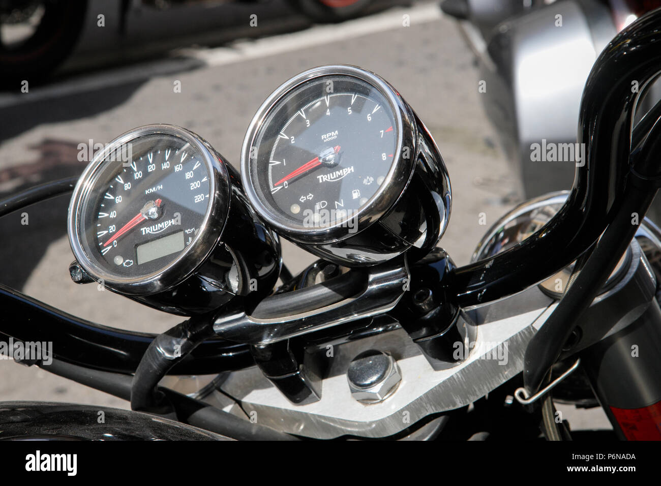 Mechanical instruments hi-res stock photography and images - Alamy