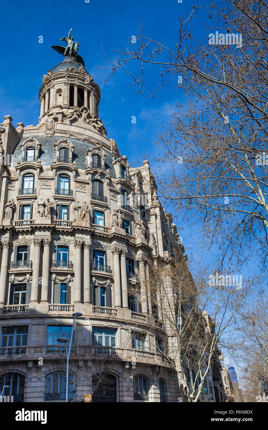 The Historical Building of the Union and the Spanish Phoenix at Passeig ...