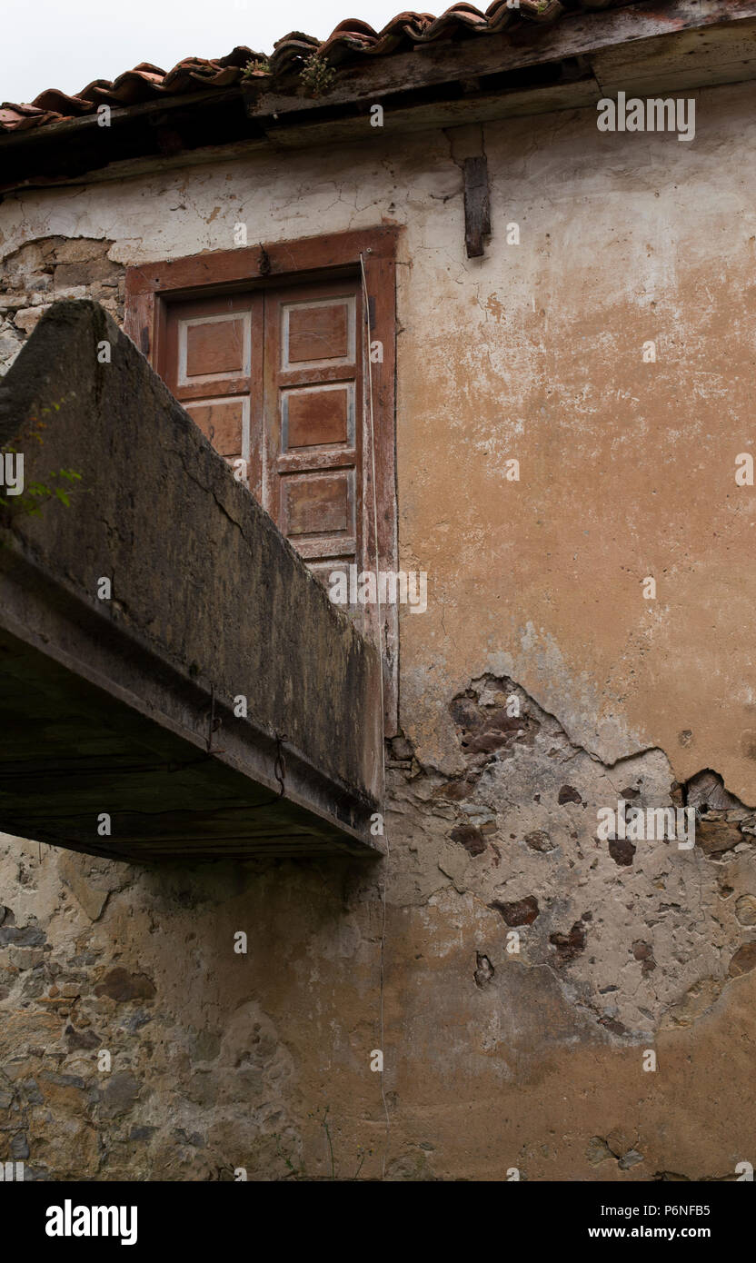 Brick ramp hi-res stock photography and images - Alamy