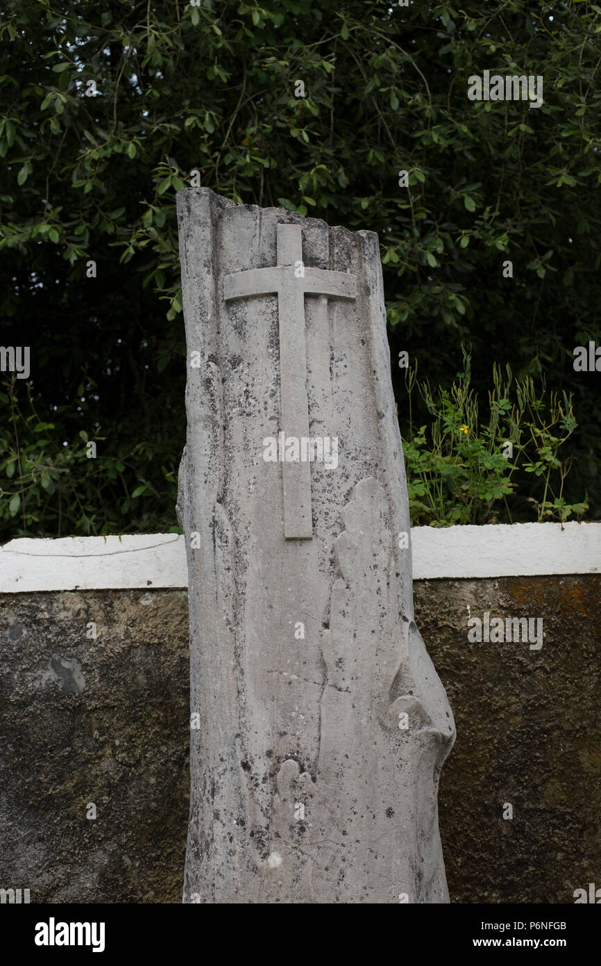 Wood Cross Grave Stock Photos & Wood Cross Grave Stock Images - Alamy