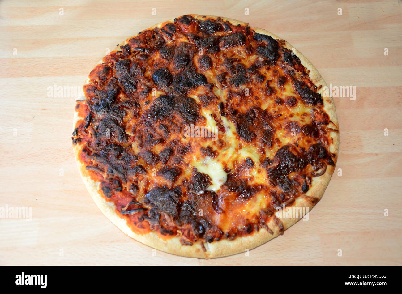 Burnt pizza hi-res stock photography and images - Alamy