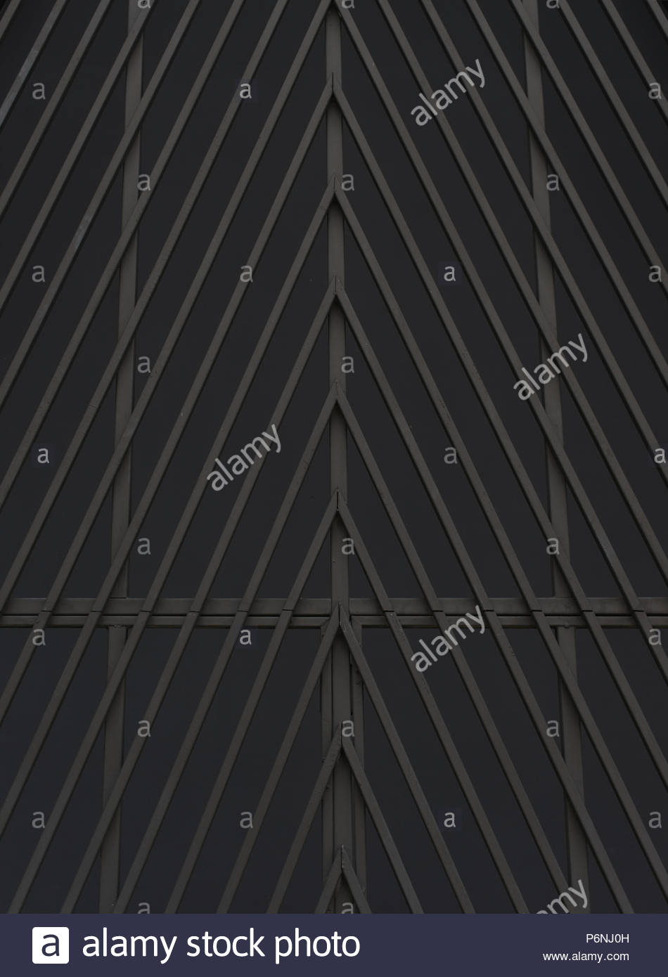 Steel Frame Building Stock Photos & Steel Frame Building Stock Images ...
