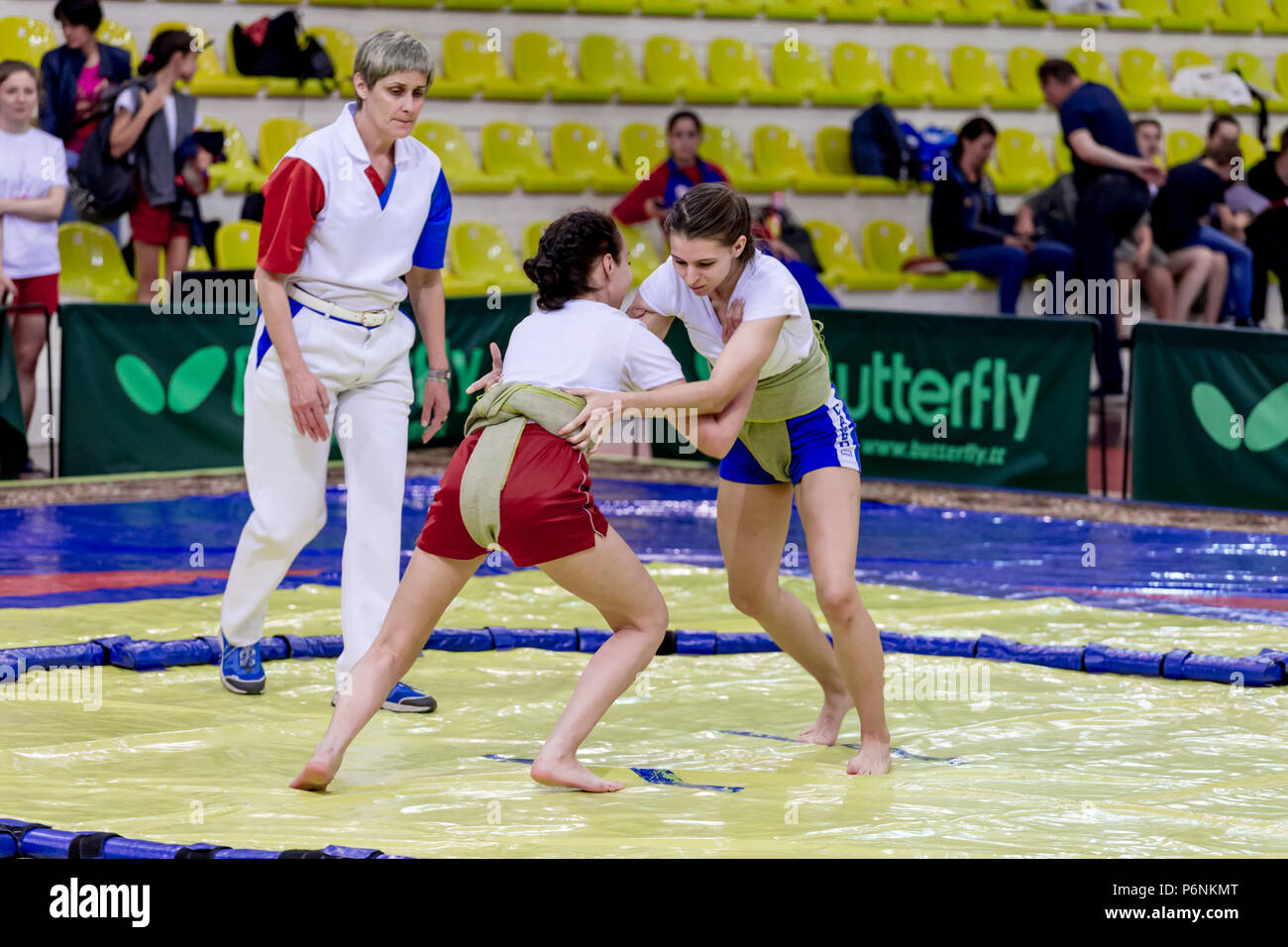 Sumo wrestling child hi-res stock photography and images - Alamy