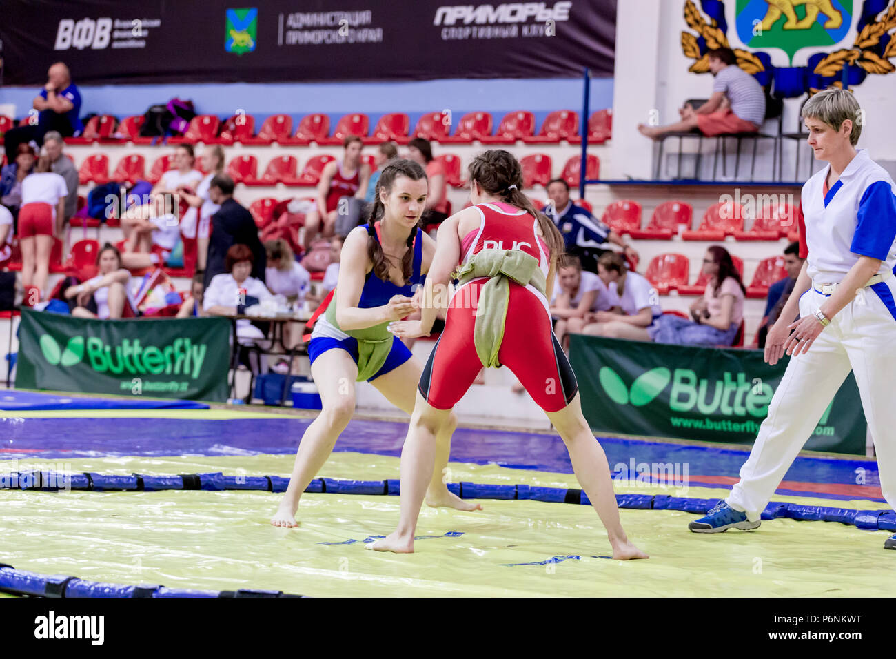 Sumo wrestling child hi-res stock photography and images - Alamy