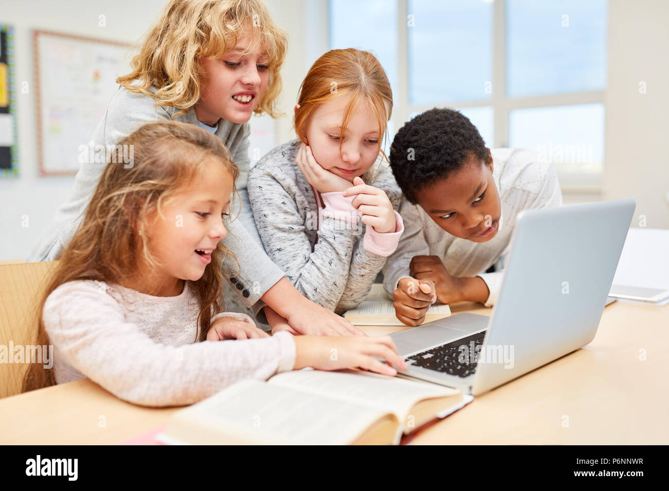 African school children class hi-res stock photography and images - Alamy