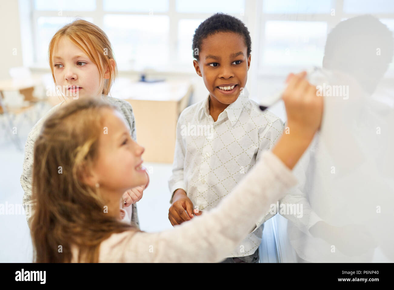 Primary school class blackboard hi-res stock photography and images - Alamy