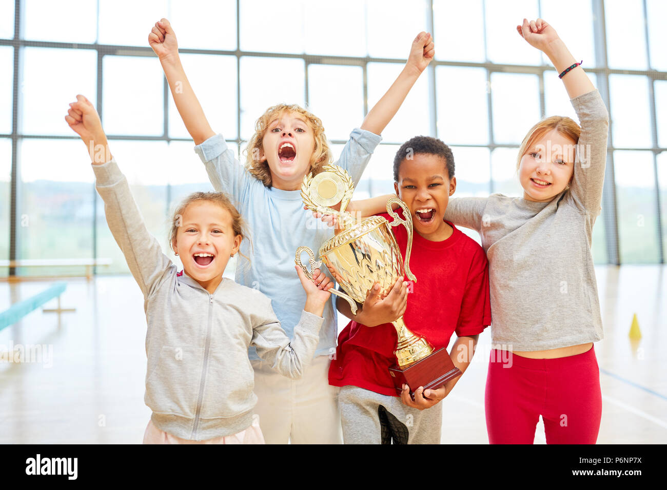 Sports team with trophy hi-res stock photography and images - Alamy