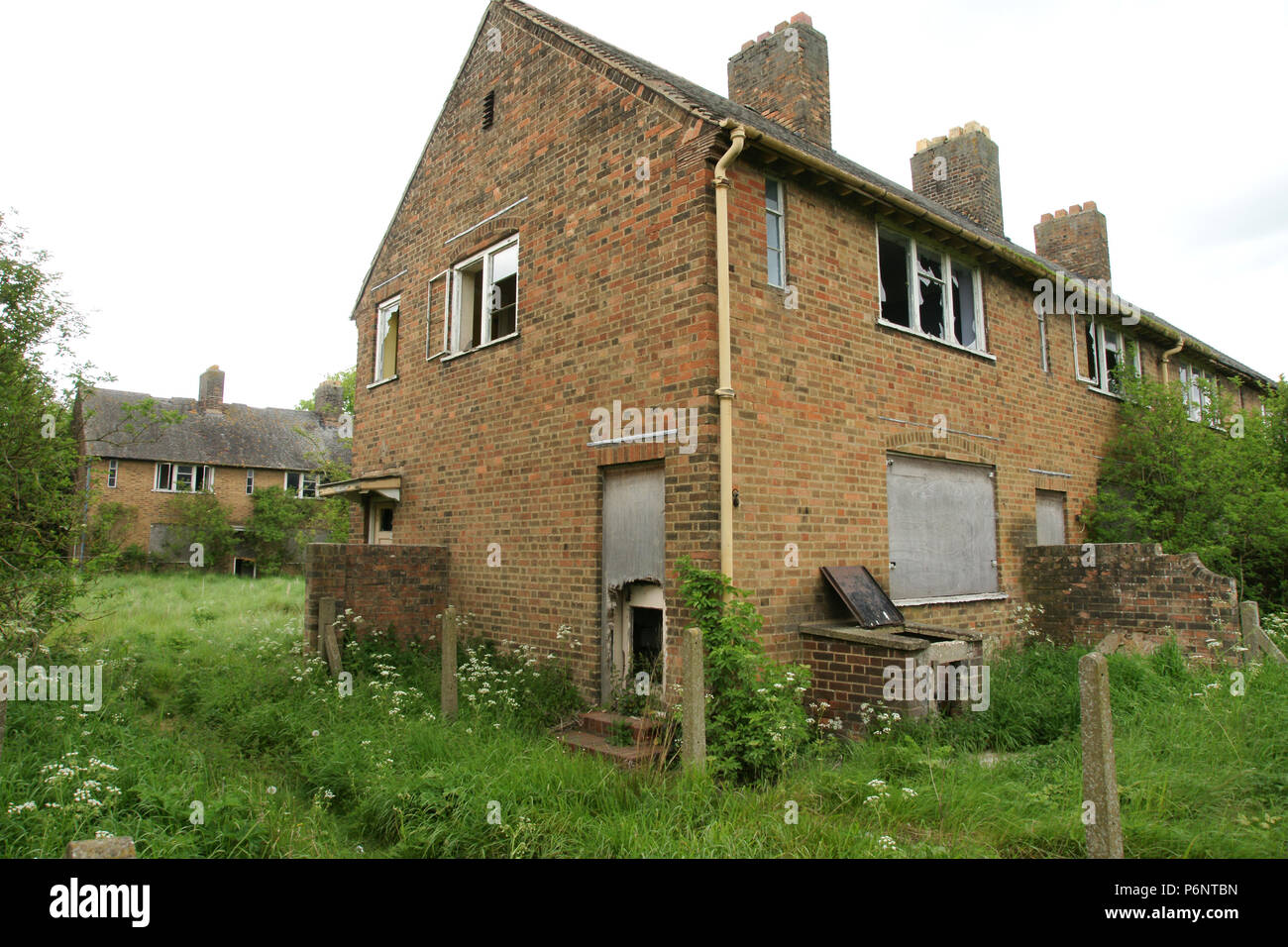 Married quarters estate hi-res stock photography and images - Alamy