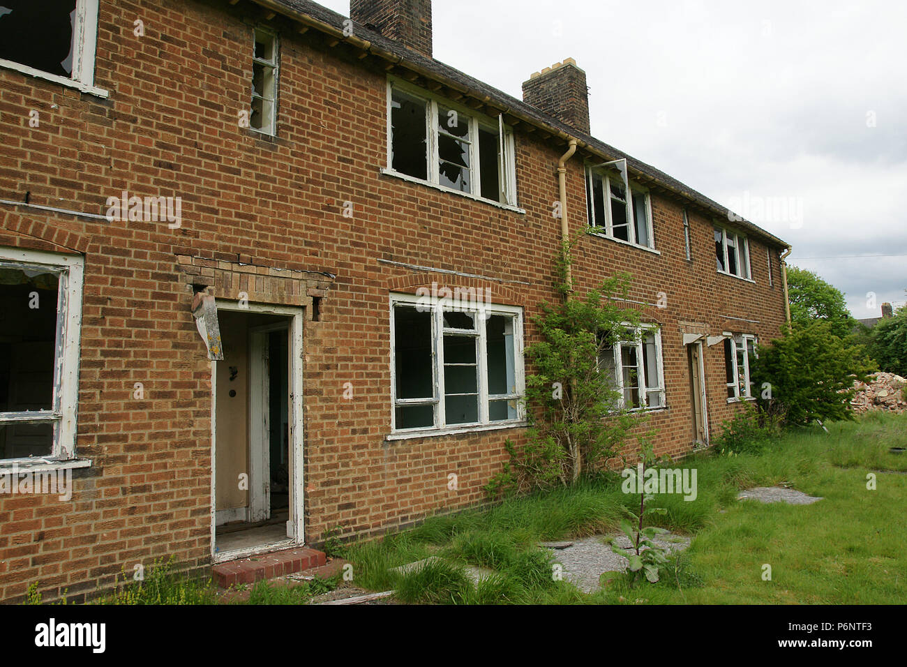 Married quarters estate hi-res stock photography and images - Alamy