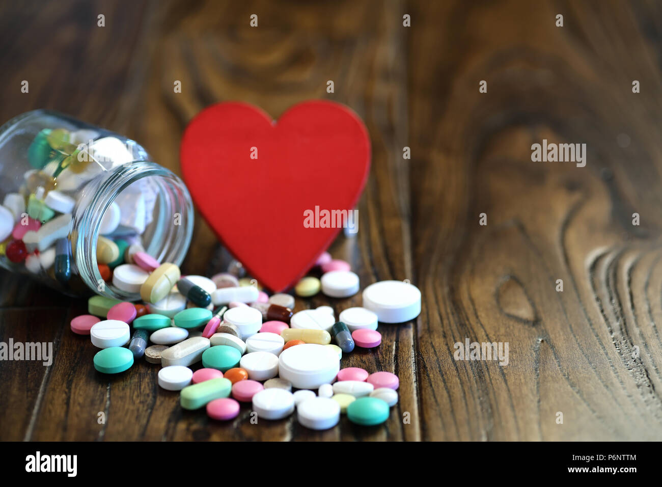 Different pill shapes and sizes hi-res stock photography and images - Alamy