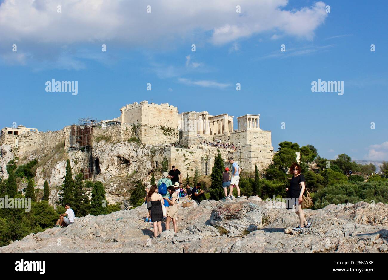 Crowds in the parthenon hi-res stock photography and images - Alamy