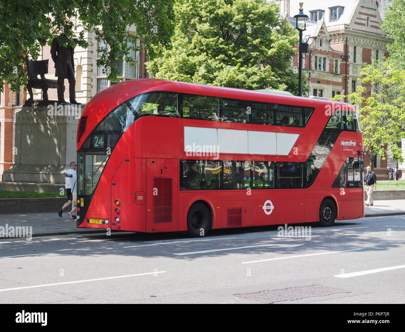 LONDON, UK - CIRCA JUNE 2018: Red double decker bus Stock Photo - Alamy