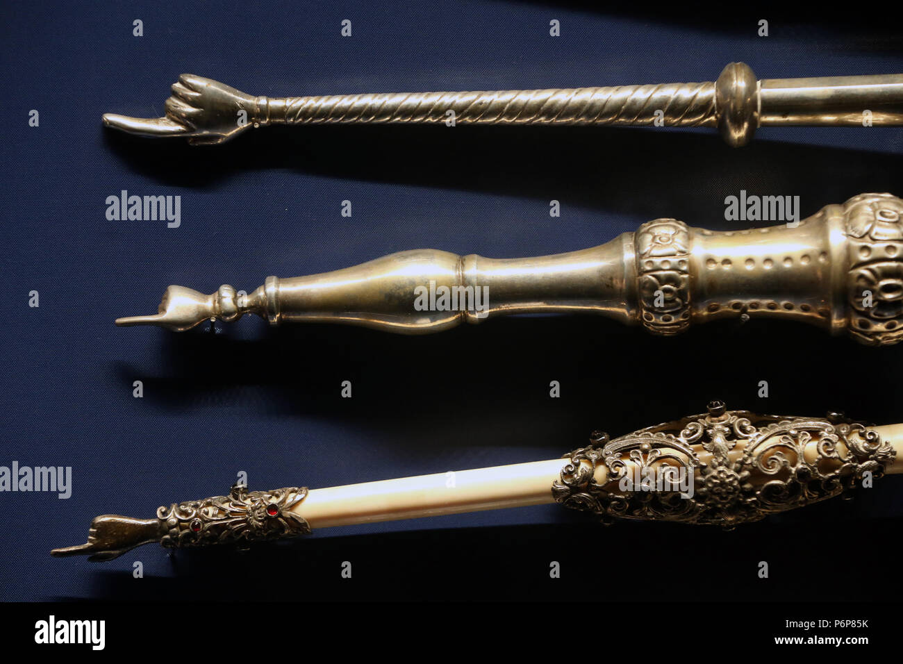 Jewish ritual pointer hi-res stock photography and images - Alamy