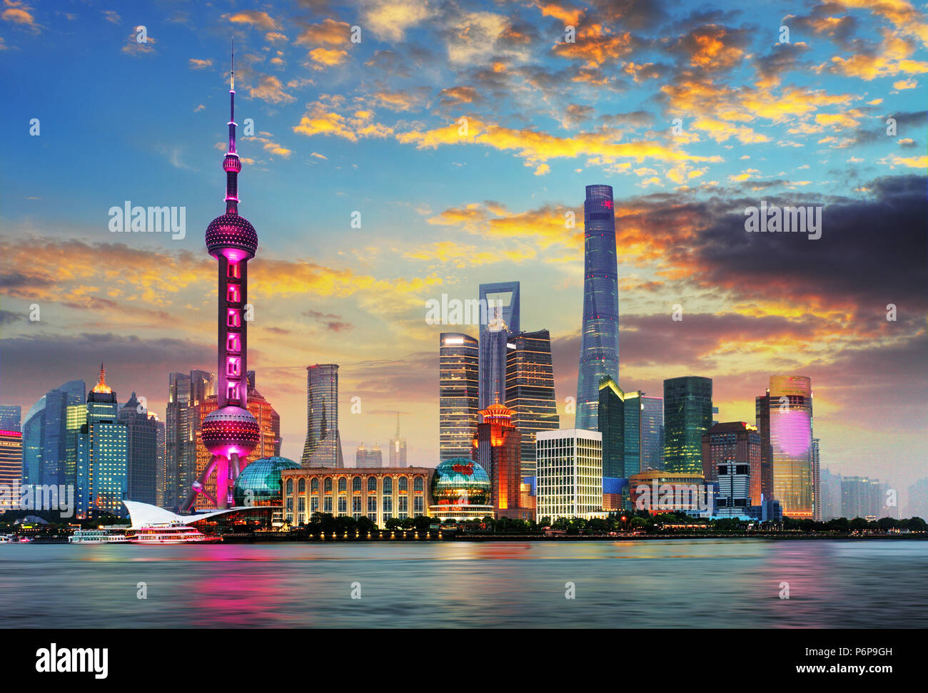 Yellow river building china hi-res stock photography and images - Alamy