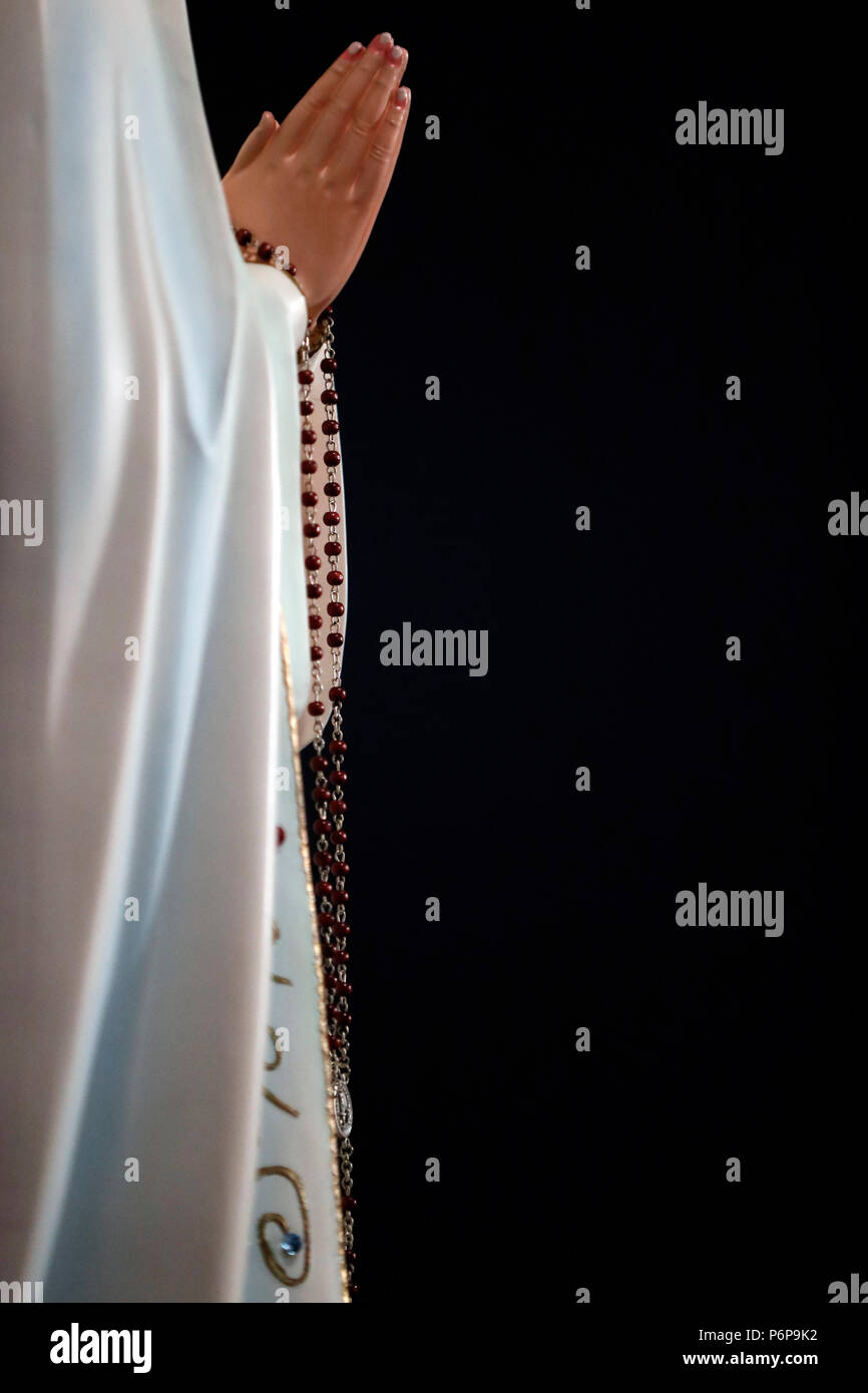 Virgin Mary Statue. Le Fayet. France Stock Photo - Alamy