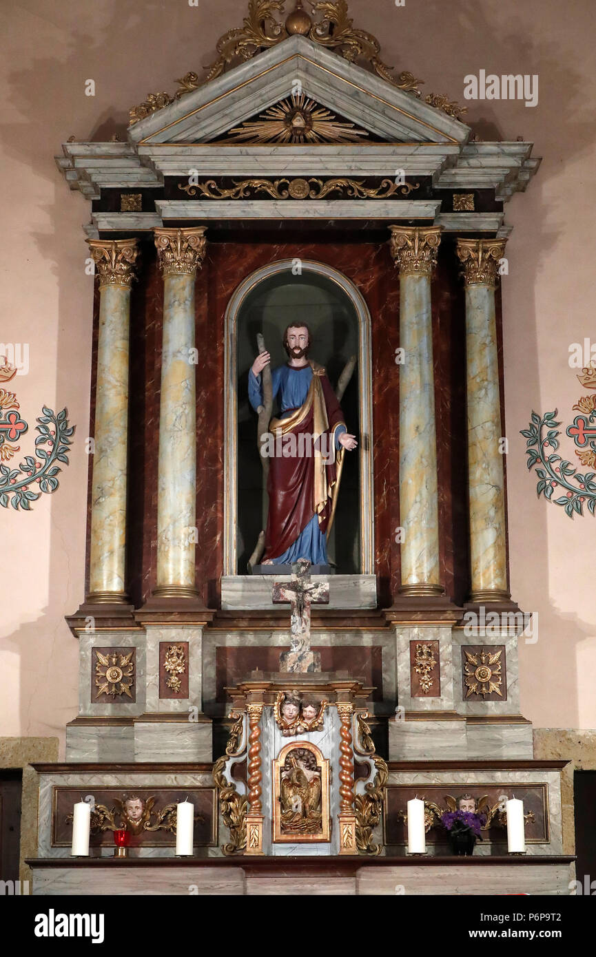 église saint andrew hi-res stock photography and images - Alamy