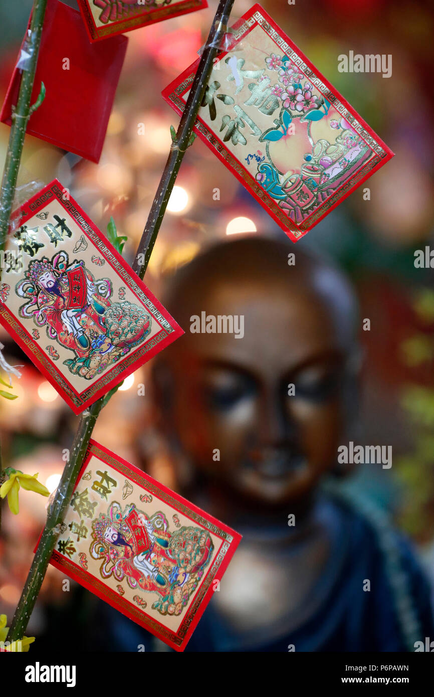 Hongbao hi-res stock photography and images - Alamy