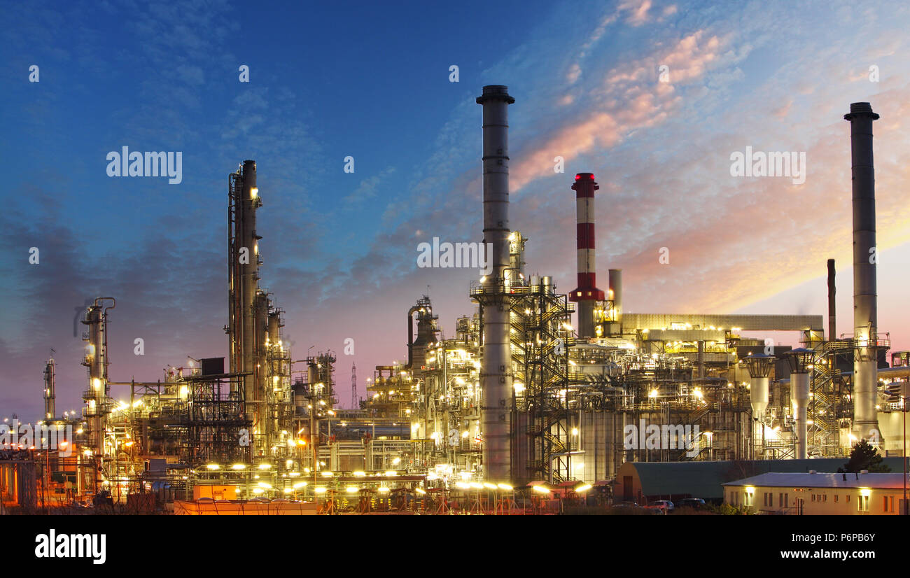 Oil Refinery Middle East Hi-res Stock Photography And, 56% OFF