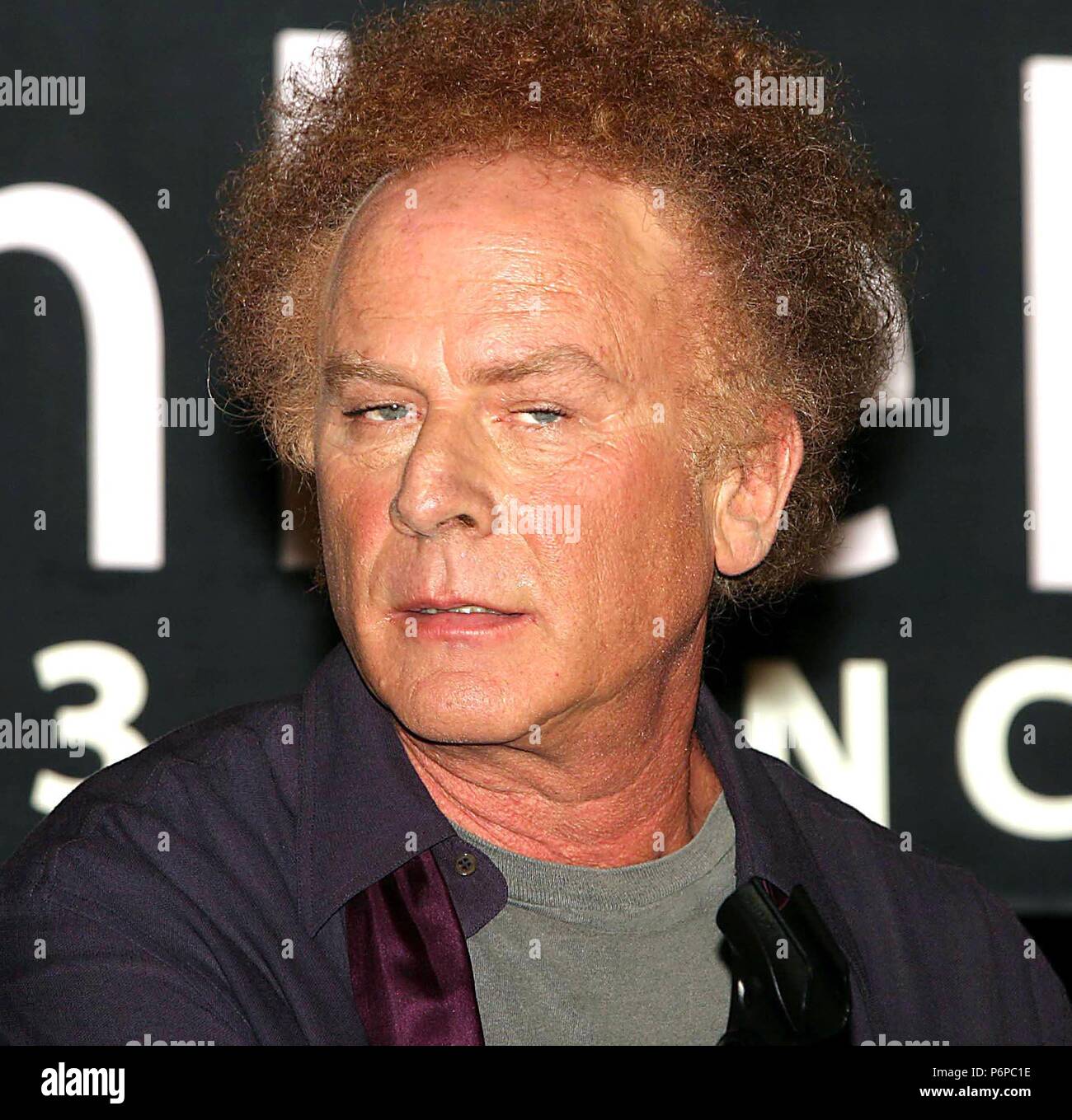 CelebrityArchaeology.com New York City 2005 FILE PHOTO Art Garfunkel ...