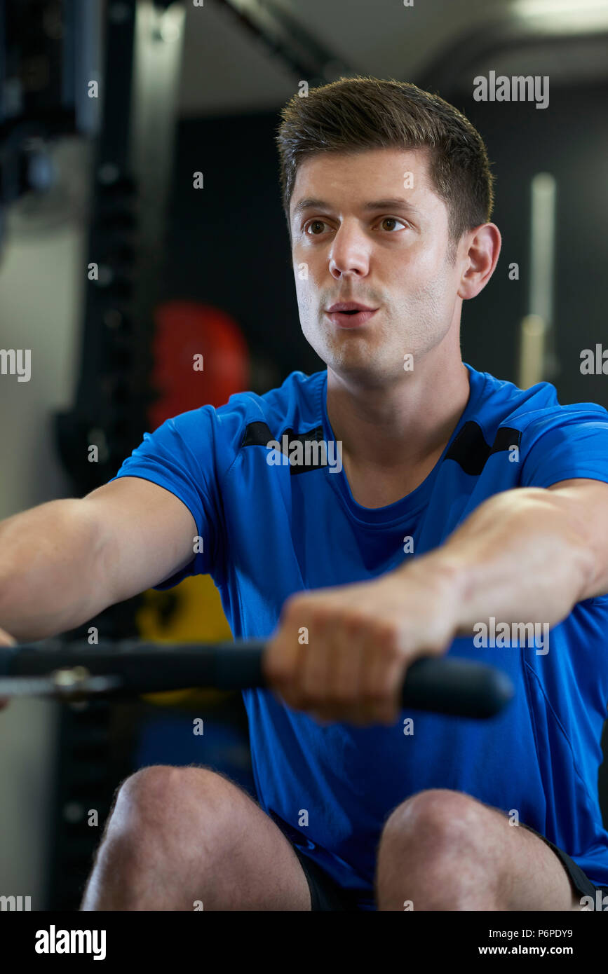 Rowing gymnasium hi-res stock photography and images - Alamy