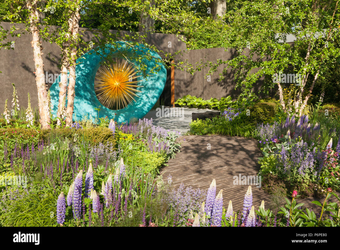 The David Harber and Savills Garden show garden at the RHS Chelsea ...